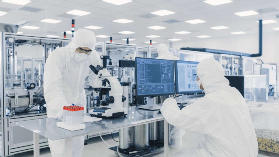 How to Achieve Aseptic Conditions in Medical Cleanrooms - Angstrom